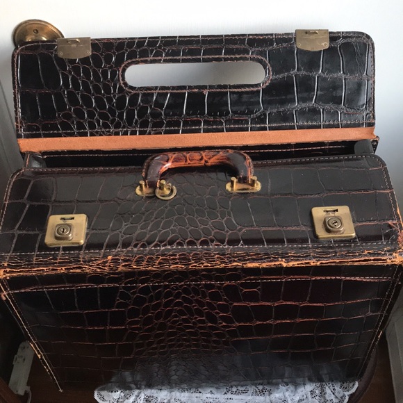 Knickerbocker Case Co. Vintage | Bags | Vintage Knickerbocker Case Co ...